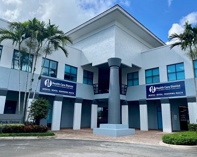 Health Care District Holds Ribbon Cutting for New Delray Community ...